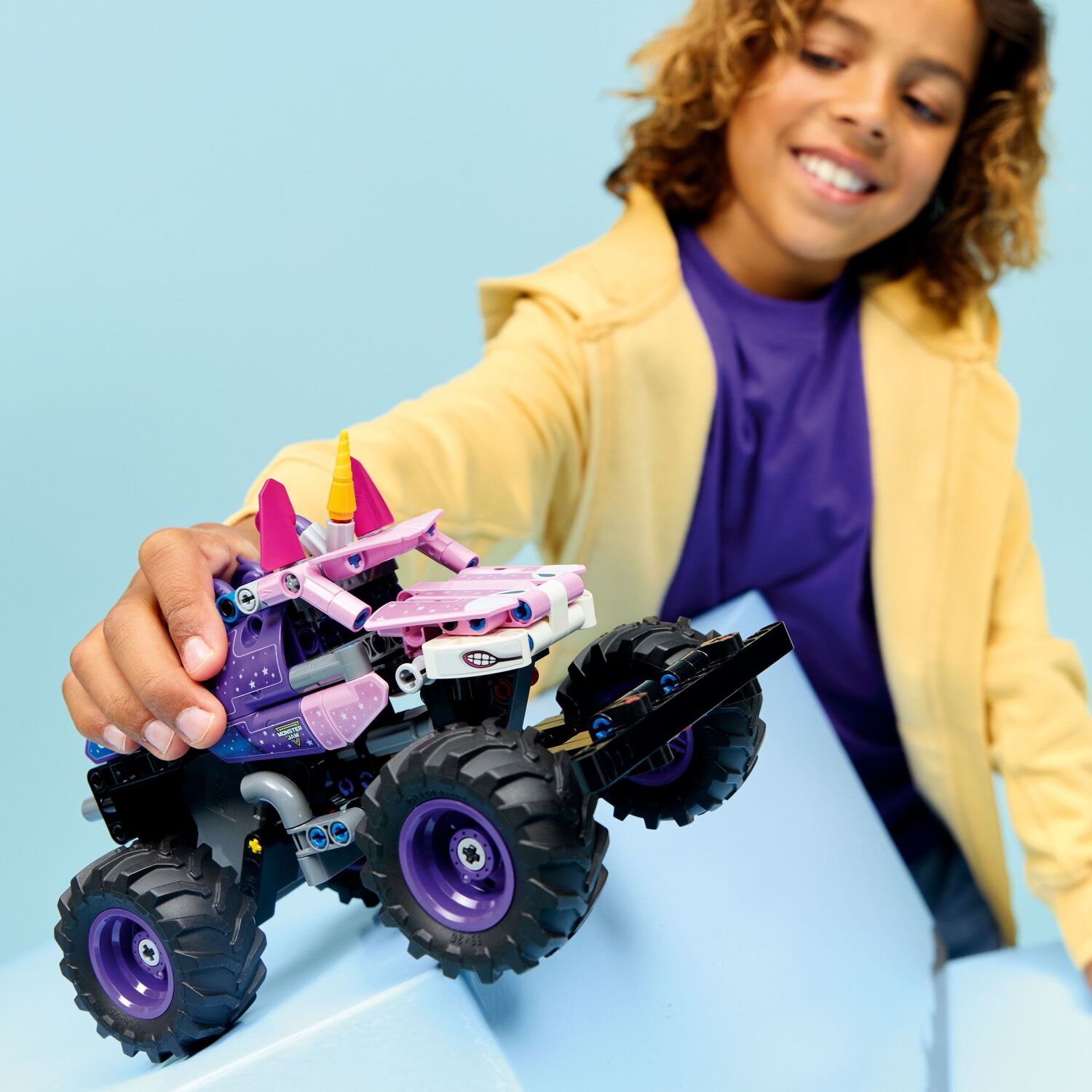 LEGO Technic: Monster Jam™ Sparkle Smash™ Pull-Back – Awesome Toys & Gifts